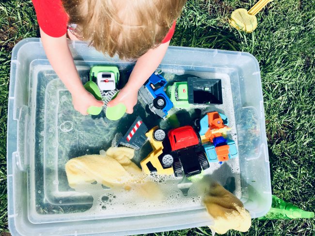 Twin Mom Refreshed - Easy Car Wash - A Fun Toddler Activity