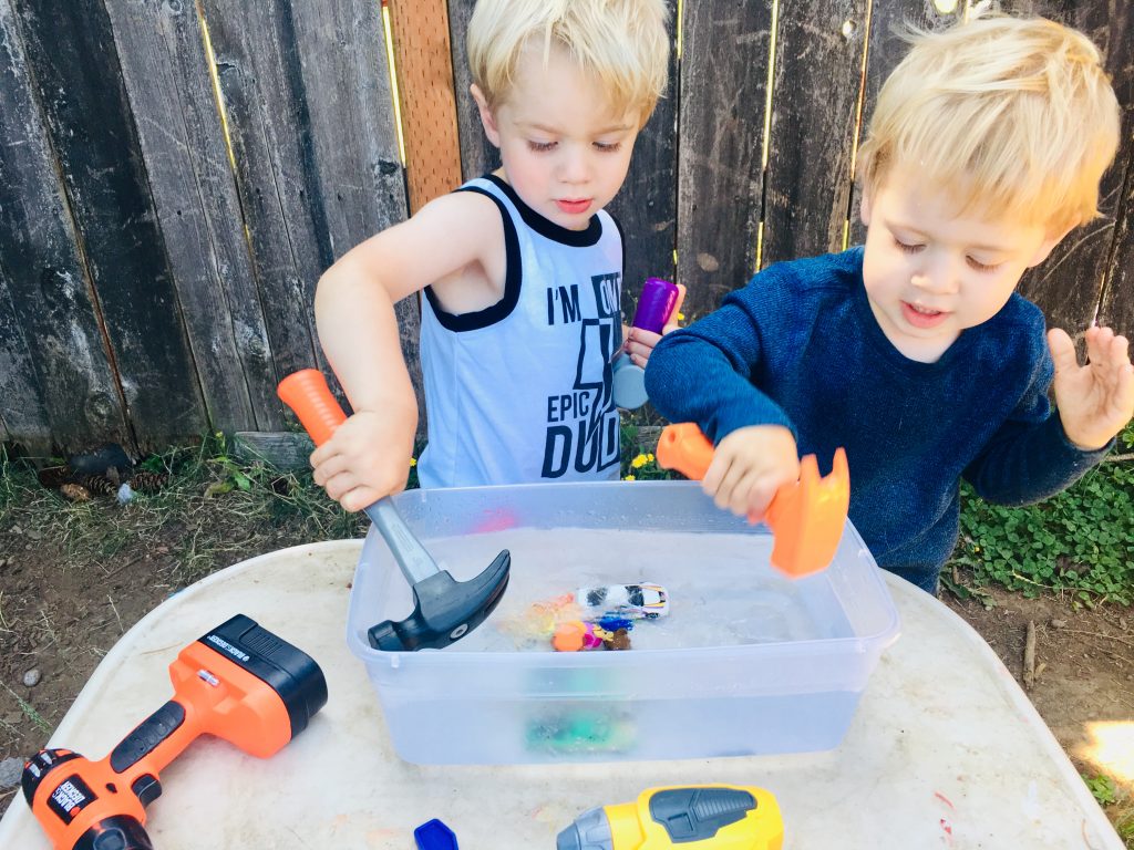Outdoor Activities for Toddlers - Twin Mom Refreshed